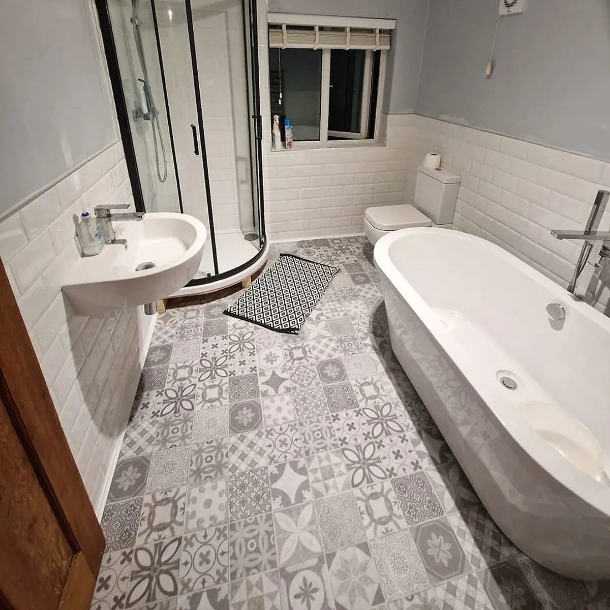 Pre Grouted Victorian Grey SPC Click Tile | Floor Depot