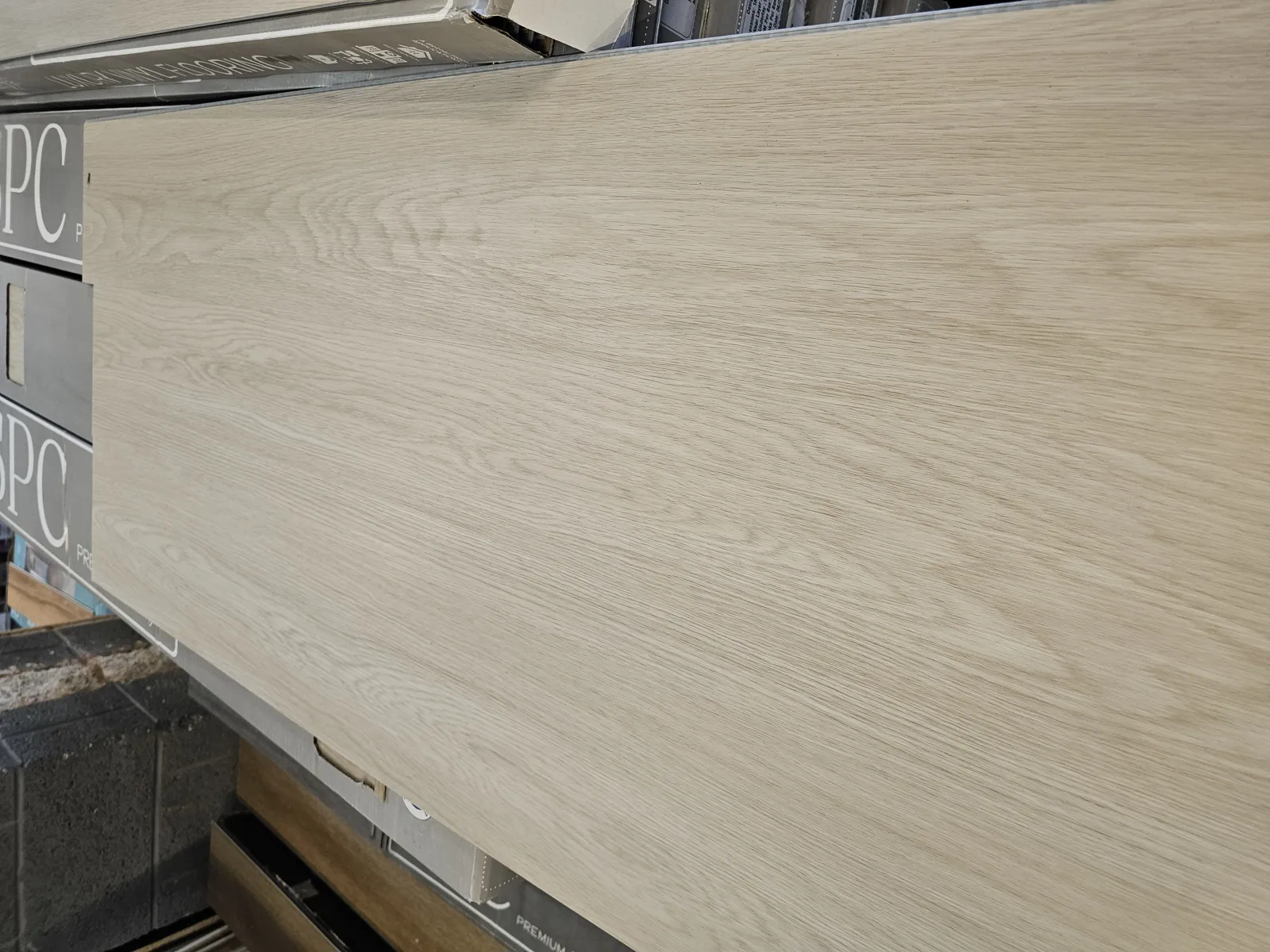 Pale Limed Oak 6mm PREMIUM SPC Click | Floor Depot
